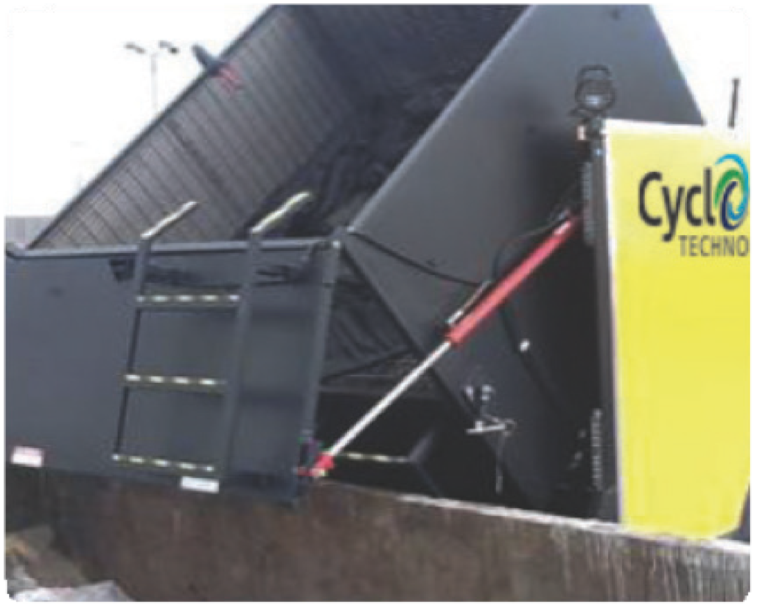 4006AC – Cyclone Tech